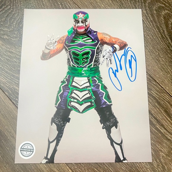 WWE | Other | Autographed 8x Of Wrestler Penta El Zero Miedo | Poshmark